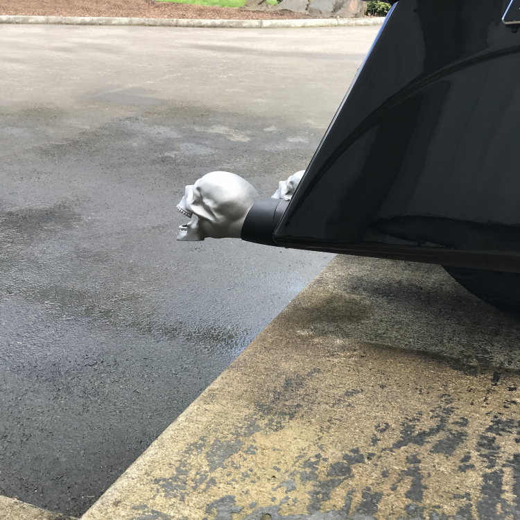 Alloy Skull Muffler Exhaust Tip - Fits 2.5 Inch Pipes | johnnylawmotors.com